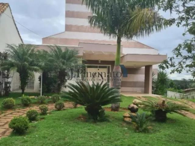 Sobrado com 4 Quartos e 5 banheiros à Venda, 379 m² por R$ 2.720.000