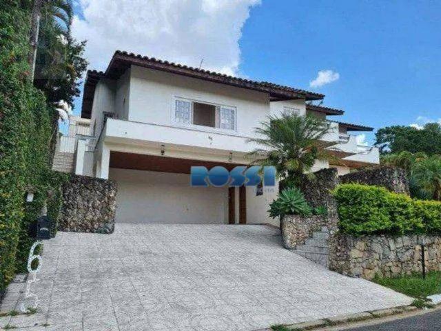 Sobrado com 4 Quartos e 5 banheiros à Venda, 498 m² por R$ 1.950.000