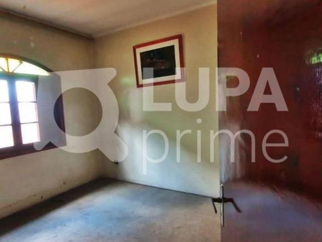 SOBRADO COM 4 QUARTOS E 10 VAGAS DE GARAGEM PARA VENDA, VILA GUSTAVO, SÃO PAULO