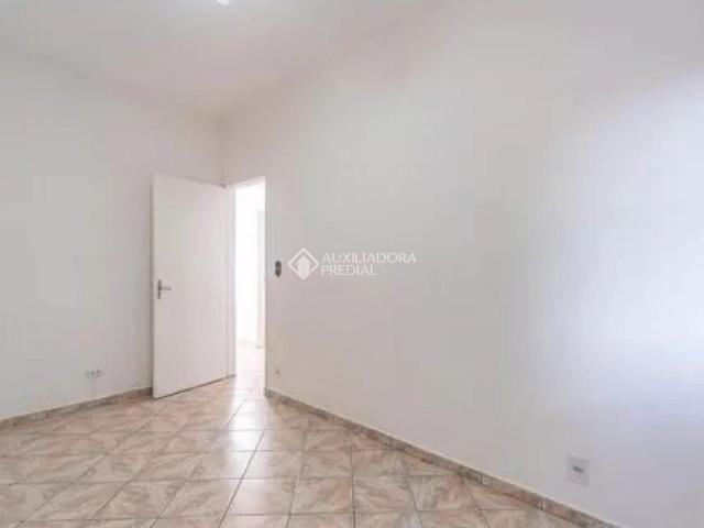 Sobrado com 4 quartos e 152m² para alugar em Vila Palmares, Santo André