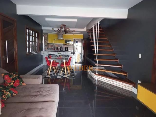 Sobrado com 4 Quartos e 1 banheiro à Venda, 260 m² por R$ 480.000