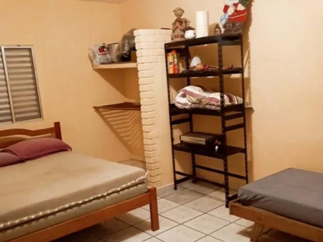 Sobrado com 4 Quartos e 1 banheiro à Venda, 80 m² por R$ 270.000