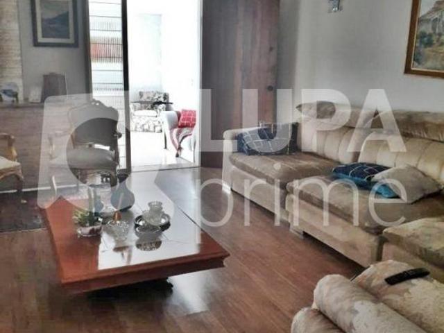 SOBRADO COM 4 QUARTOS E 270M² PARA VENDA NO TREMEMBÉ