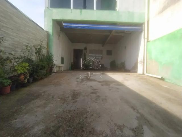 Sobrado com 4 Quartos e 2 banheiros à Venda, 145 m² por R$ 420.000