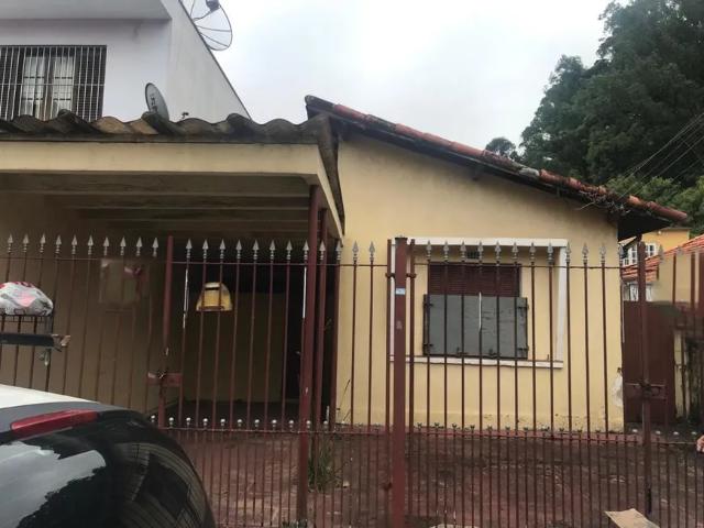 Sobrado com 4 Quartos e 2 banheiros à Venda, 192 m² por R$ 380.000