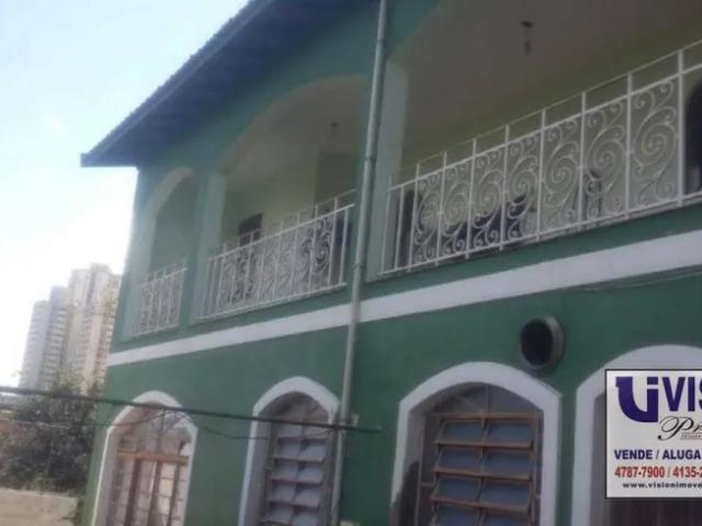 Sobrado com 4 Quartos e 2 banheiros à Venda, 272 m² por R$ 910.000