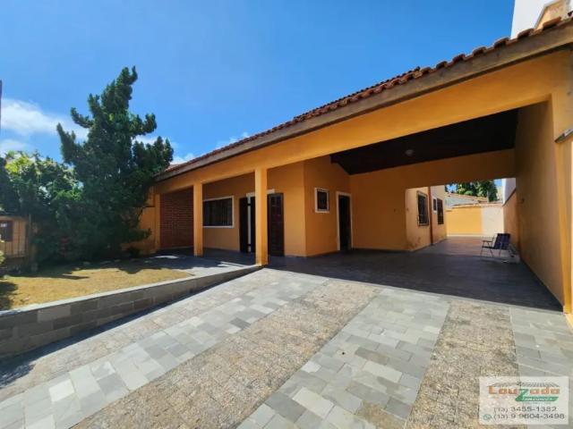 Sobrado com 4 Quartos e 2 banheiros à Venda, 288 m² por R$ 480.000