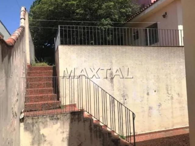 Sobrado com 4 Quartos e 3 banheiros à Venda Localização Privilegiada na Zona Norte!