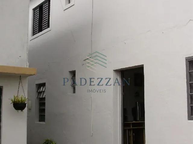 Sobrado com 4 Quartos e 3 banheiros à Venda, 144 m² por R$ 420.000