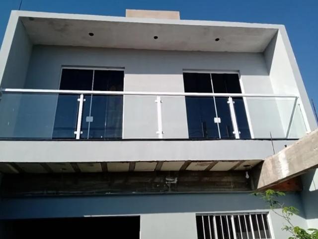 Sobrado com 4 Quartos e 3 banheiros à Venda, 150 m² por R$ 615.000