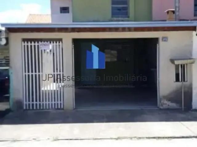 Sobrado com 4 Quartos e 3 banheiros à Venda, 110 m² por R$ 190.000
