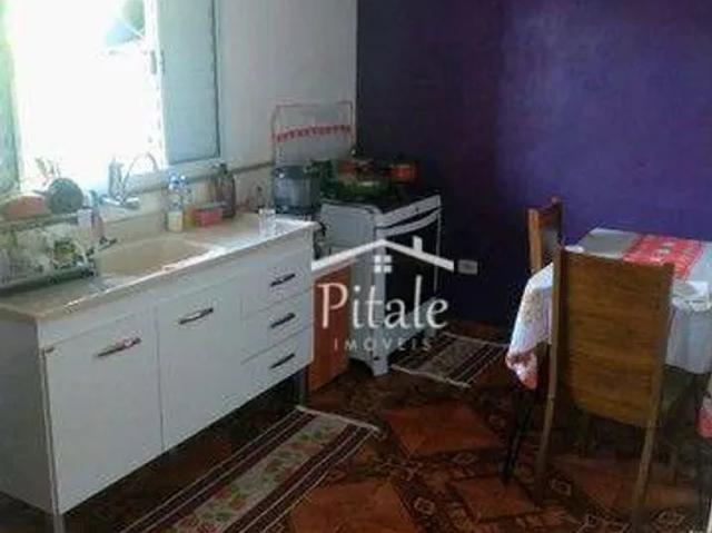 Sobrado com 4 Quartos e 3 banheiros à Venda, 220 m² por R$ 424.000