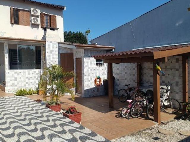 Sobrado com 4 quartos no bairro Mont Serrat em Canoas/.RS