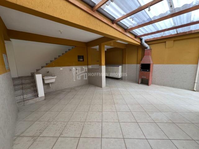Sobrado com 4 quartos sendo 1 edícula no Bairro Santa Paula REF. HI15660