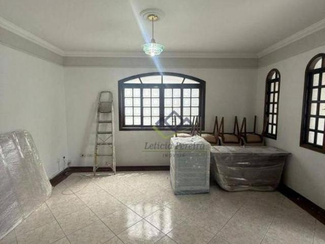 Sobrado com 4 quartos, sendo 1 suíte à venda, 250 m² por R$ 980.000 Cidade Cruzeiro do Sul Suzan