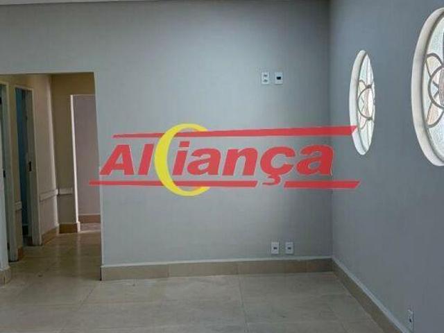 SOBRADO COM 4 QUARTOS SENDO 1 SUÍTE A VENDA, 270M² VILA GALVÃO GUARULHOS.GRU/SP