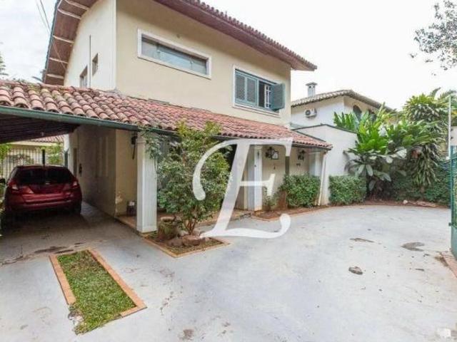 Sobrado com 4 quartos sendo 2 suites, 6 vagas, à venda, 198 m² por R$ 2.598.000 Alto de Pinheiros