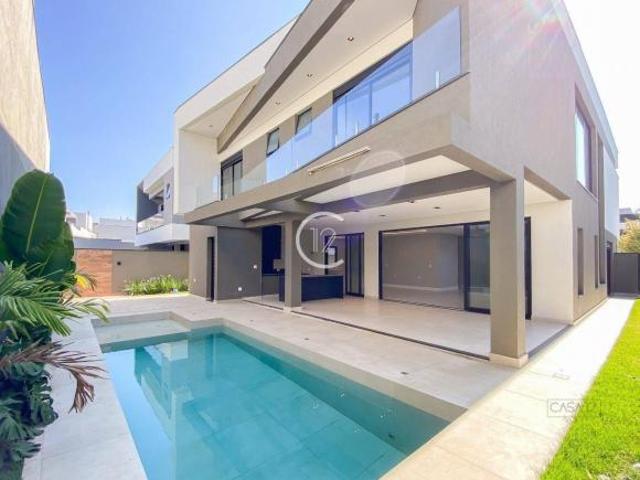 Sobrado com 4 quartos, sendo 4 suítes à venda, 465 m² por R$ 4.950.000 Urbanova São José dos Cam