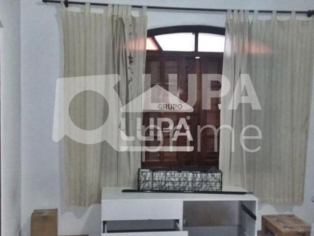SOBRADO COM 4 QUARTOS SUÍTES, ÁREA GOURMET 3 VAGAS PARADA INGLESA
