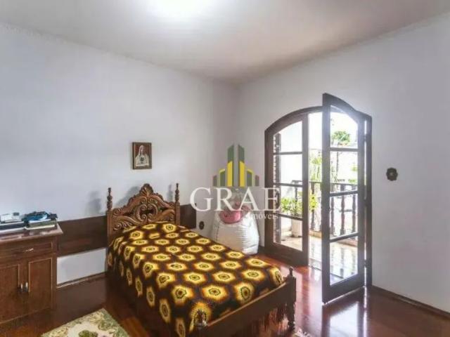 Sobrado com 4 Quartos para venda ou aluguel, 290m² Jardim do Mar