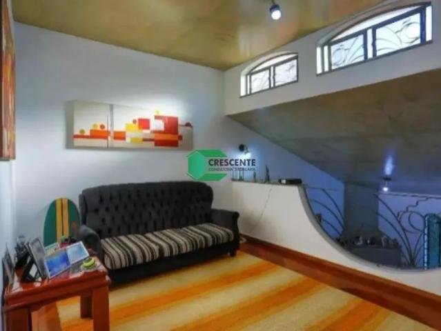 Sobrado com 4 Quartos para venda ou aluguel, 400m² Vila Bastos