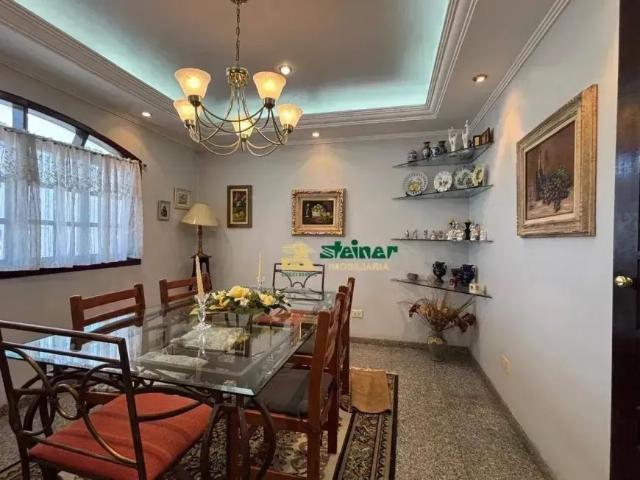 Sobrado com 4 Quartos para venda ou aluguel, 630m² Jardim Barbosa