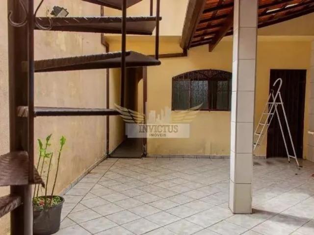Sobrado com 4 Quartos para alugar, 249m² Bangu