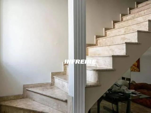 Sobrado com 4 Quartos para alugar, 241m² Ceramica