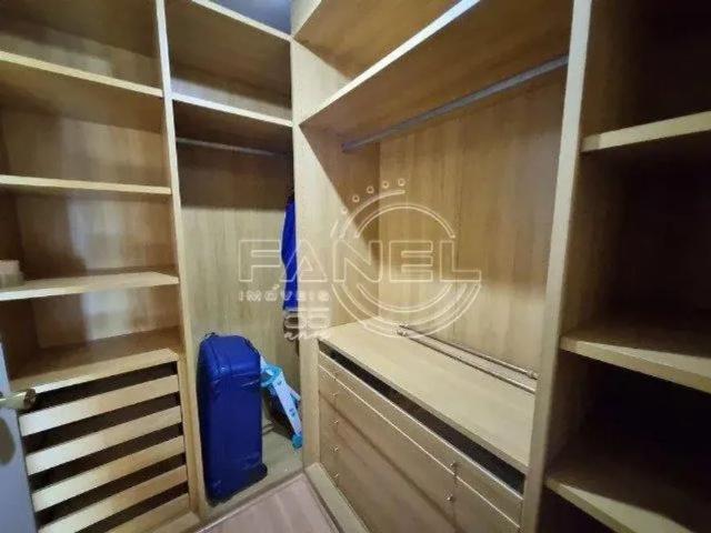 Sobrado com 4 Quartos para alugar, 267m² Jardim Leonor