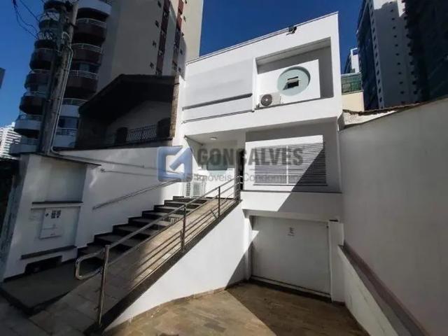 Sobrado com 4 Quartos para alugar, 287m² Vila Marlene
