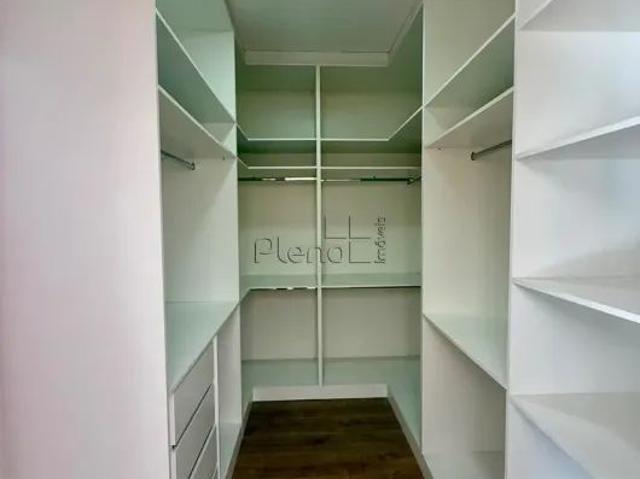 Sobrado com 4 Quartos para alugar, 296m² Swiss Park