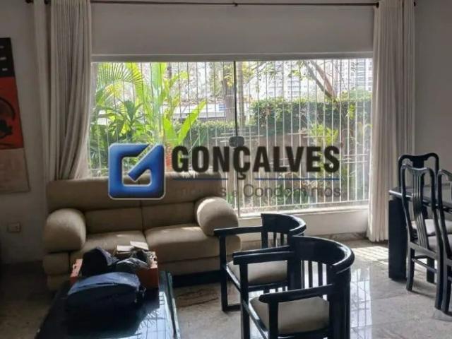 Sobrado com 4 Quartos para alugar, 307m² Nova Petrópolis