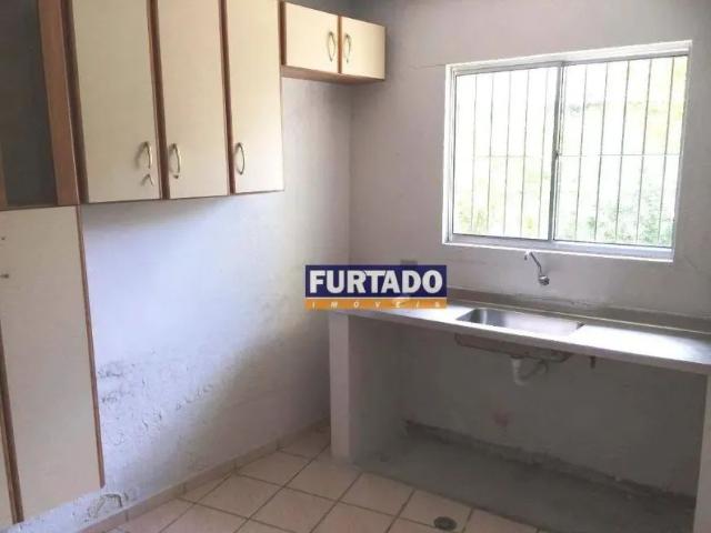 Sobrado com 4 Quartos para alugar, 326m² Centro