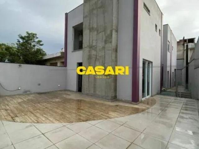 Sobrado com 4 Quartos para alugar, 357m² Vila Luzita