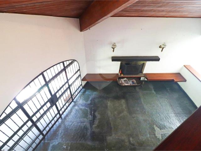 Sobrado com 4 quartos para alugar em Alto de Pinheiros SP