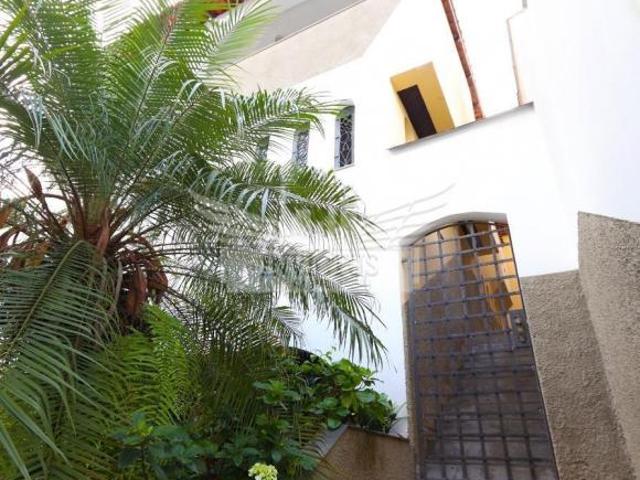 Sobrado com 4 Quartos para Comprar, 400m² Vila Bastos, Santo André/SP