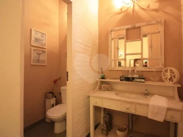 Sobrado com 4 quartos à venda em Vila Madalena SP