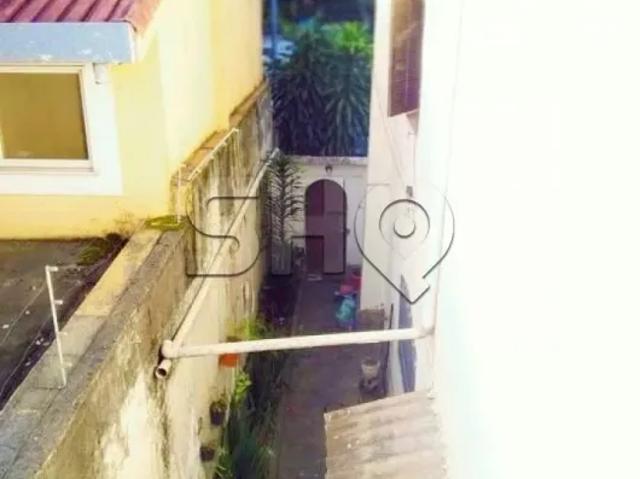 Sobrado com 4 suítes em terreno amplo no bairro Sumaré