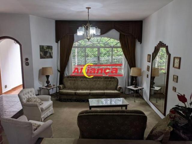 Sobrado com 4 suítes, 470M² para venda, $ 1.450.000 Jardim Maia / Guarulhos