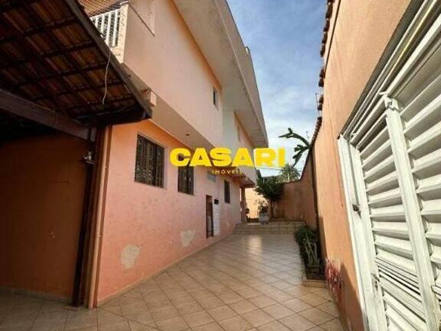 Sobrado com 4 Suites, 6 vagas de garagem à venda, 329 m² por R$ 1.459.000,00 Parque dos Pássaros