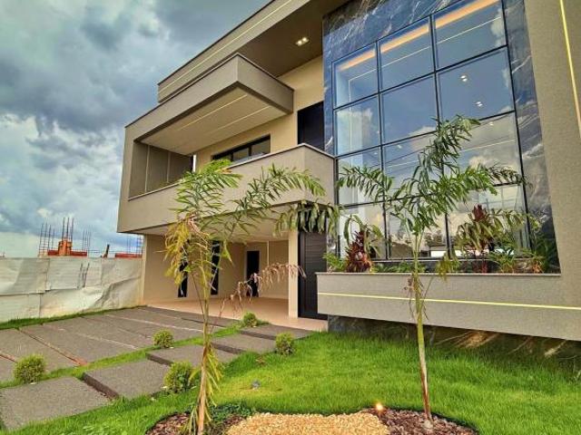 Sobrado com 4 suítes à venda no Condomínio Jardins Capri em Senador Canedo