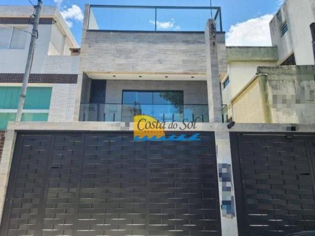Sobrado com 4 suites à venda por R$ 1.980,000,00 Embaré Santos/SP
