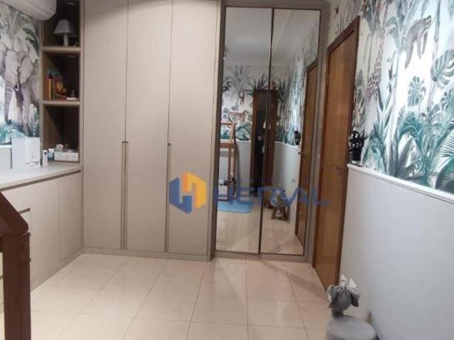 Sobrado com 4 suítes à venda, 334 m² por R$ 1.690.000 Jardim Santa Helena Maringá/PR