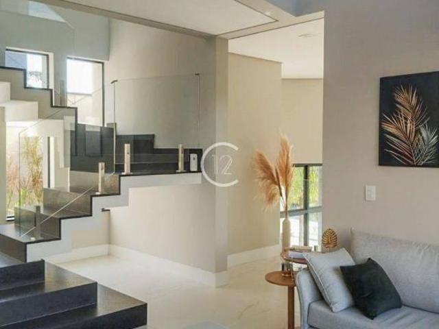 Sobrado com 4 suítes à venda, 400 m² por R$ 3.900.000 Urbanova São José dos Campos/SP