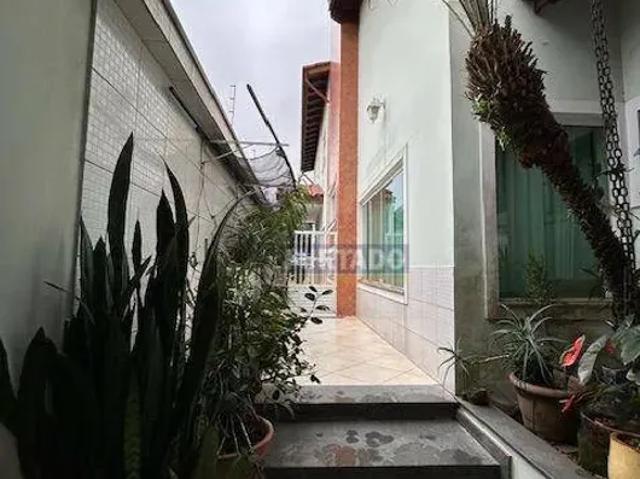 Sobrado com 4 suítes à venda, 521 m² Santa Maria Santo André/SP