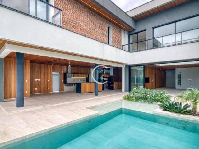 Sobrado com 4 suítes à venda, 530 m² por R$ 5.900.000 Urbanova São José dos Campos/SP