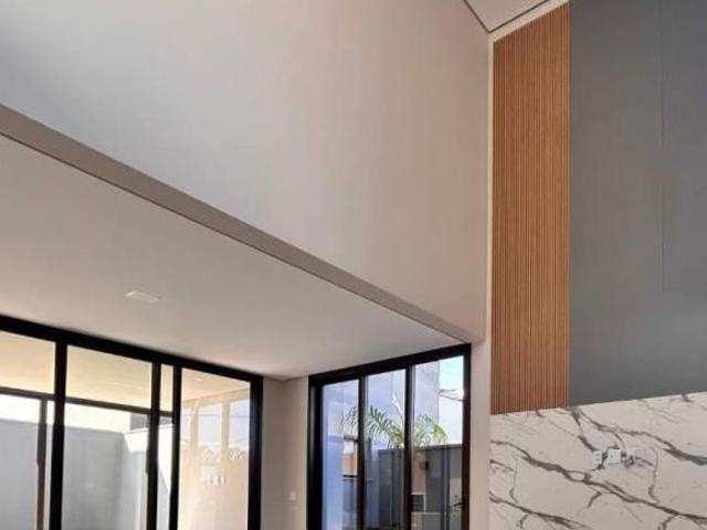 Sobrado com 4 suítes com piscina Condominio Santorini