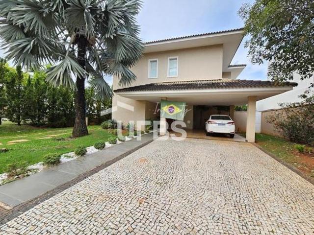 SOBRADO COM 4 SUÍTES NA ENTRADA DO CONDOMINIO ALPHAVILLE CRUZEIRO