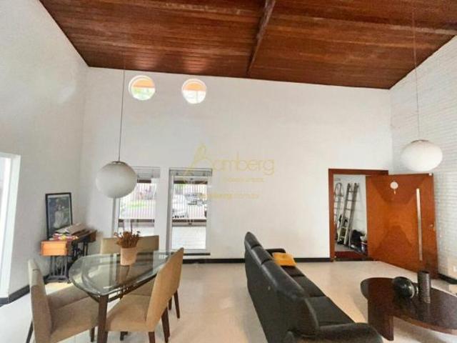 Sobrado com 5 Dorm, 3 Suites e 3 Vagas de Garagem Jardim Suzano
