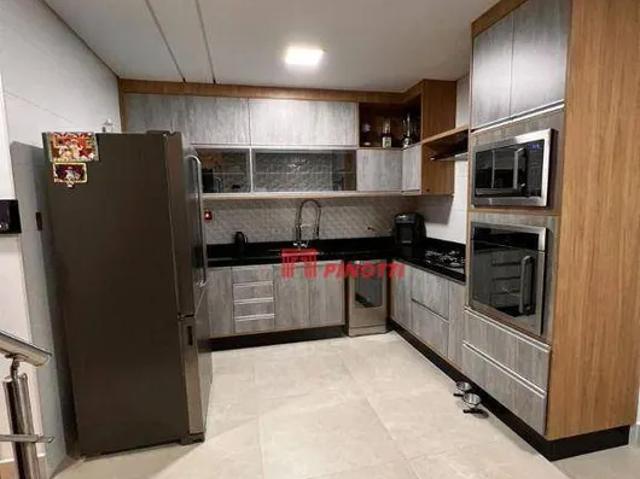 Sobrado com 5 dormitórios à venda, 243 m² por R$ 1.489.000,00 Vila Gonçalves São Bernardo do Cam